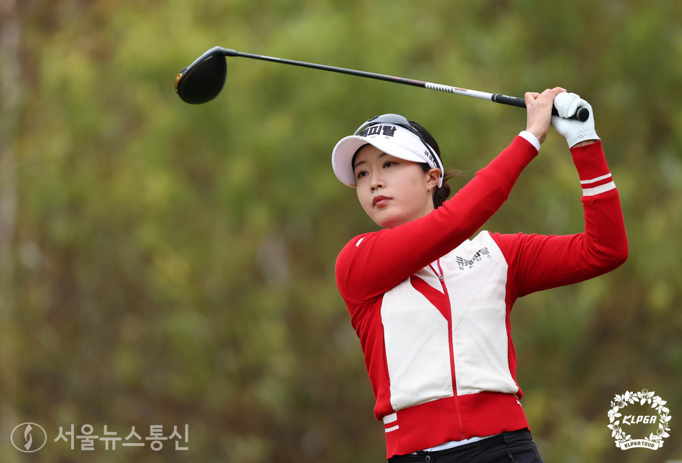 104번째 KLPGA투어 유효주 생애 첫 우승, "활짝웃어"…'WEMIX 챔피언십 with 와우매니지먼트그룹 SBS골프' - 서울뉴스통신